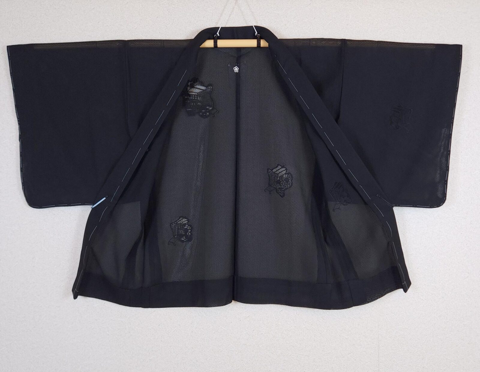 Japanese lace Haori with traditional carts - DIY District