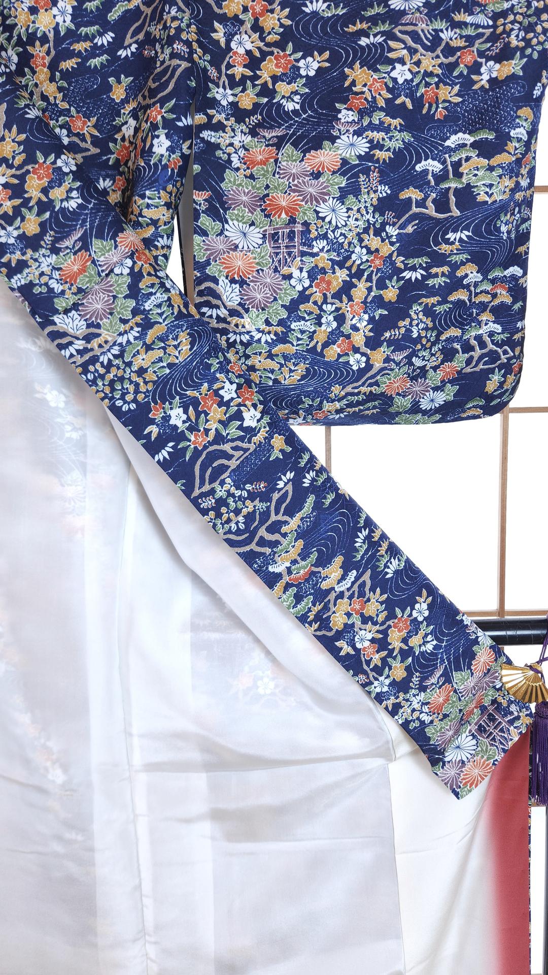 Navy blue Komon Kimono with Japanese motifs - DIY District